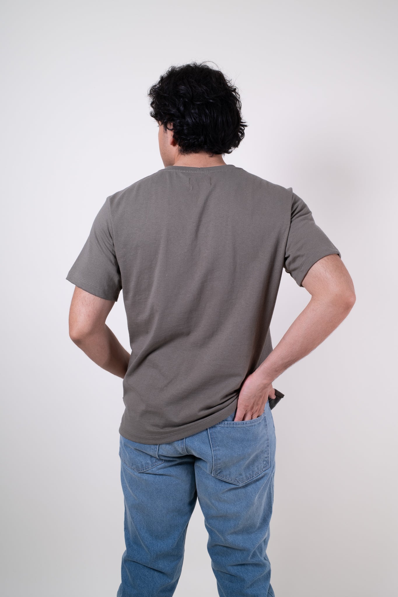 Playera Regular Fit - verde musgo – Progresiva Guatemala